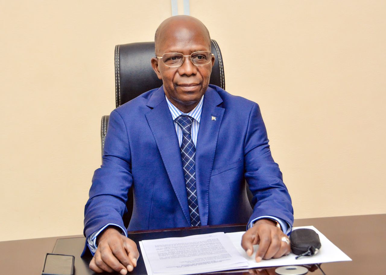 Face aux Hauts Magistrats de Parquet Général près le Conseil d’Etat ...